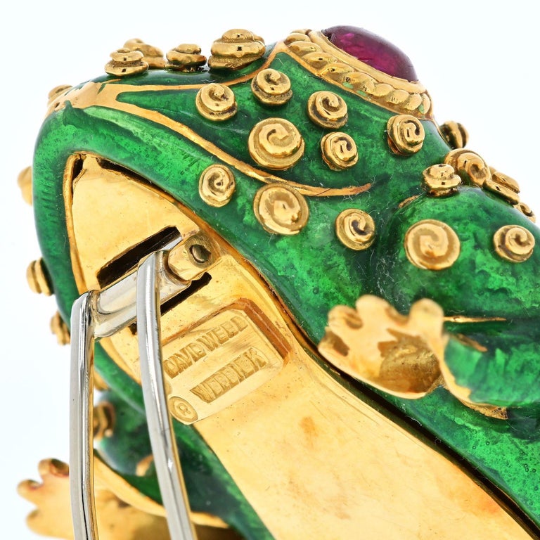 David Webb Platinum and 18K Yellow Gold Green Enamel Ruby Eyes Frog ...
