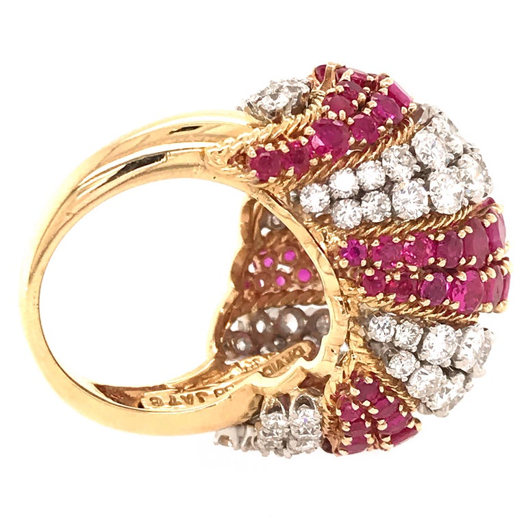 David Webb Ruby and Diamond Vintage Ring For Sale at 1stDibs