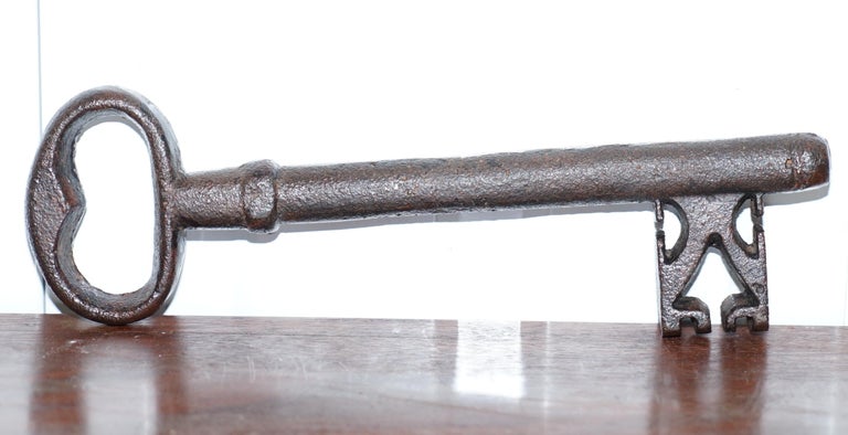 Very Rare Huge 17th Century Iron Gothic Castle Key Decorators Heaven ...