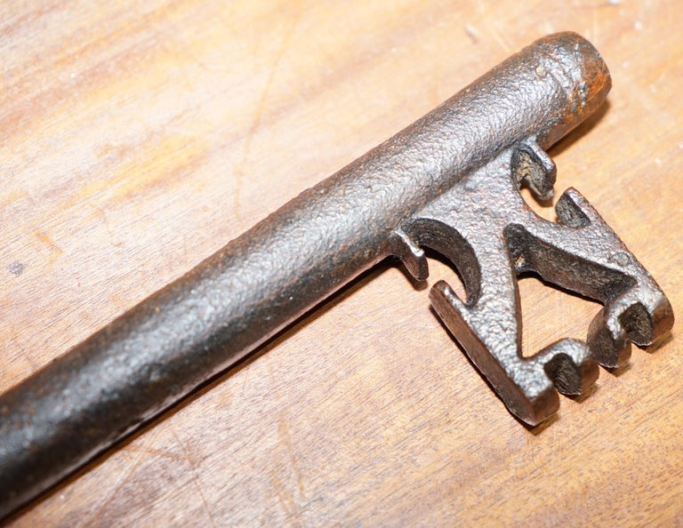 Very Rare Huge 17th Century Iron Gothic Castle Key Decorators Heaven ...