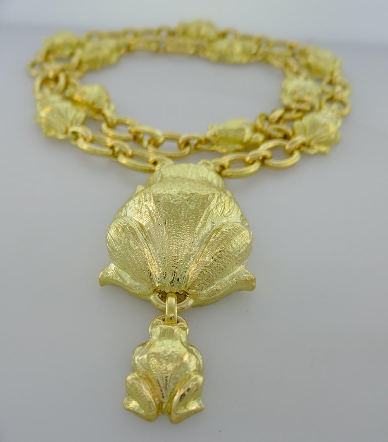 David Webb Yellow Gold Frog Chain Necklace, 1980s For Sale at 1stDibs