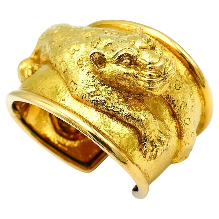 David Webb Yellow Gold Repousse Leopard Cuff Bracelet at 1stDibs