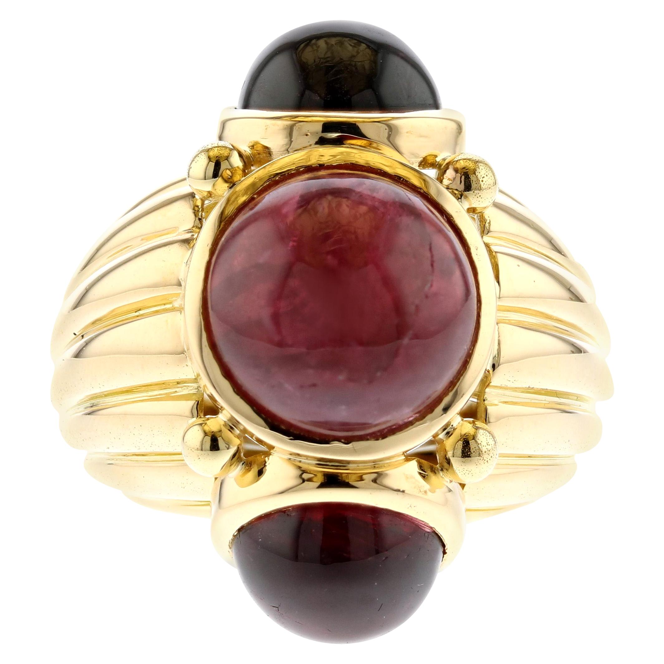Estate David Webb 18K Yellow Gold Ruby and Garnet Ring For Sale at ...