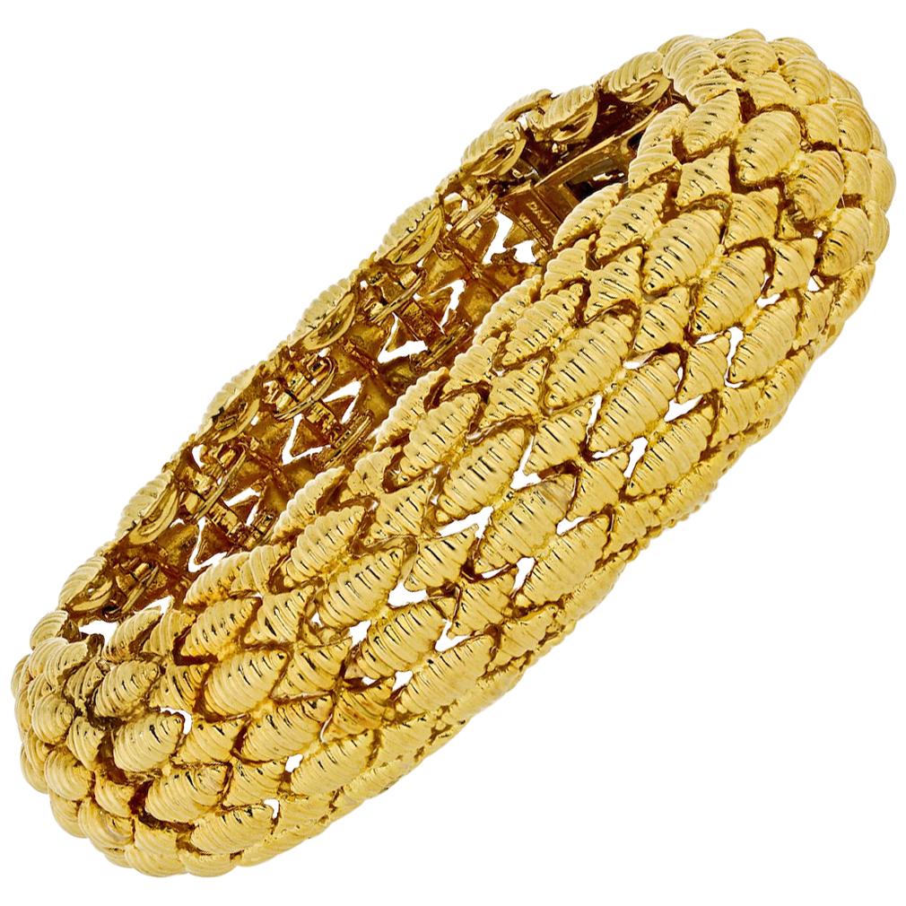 Green Yellow Gold Woven Textured Link Bracelet at 1stDibs