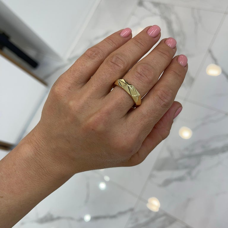 David Yurman 18k Yellow Gold Torqued Faceted Ring For Sale at 1stDibs