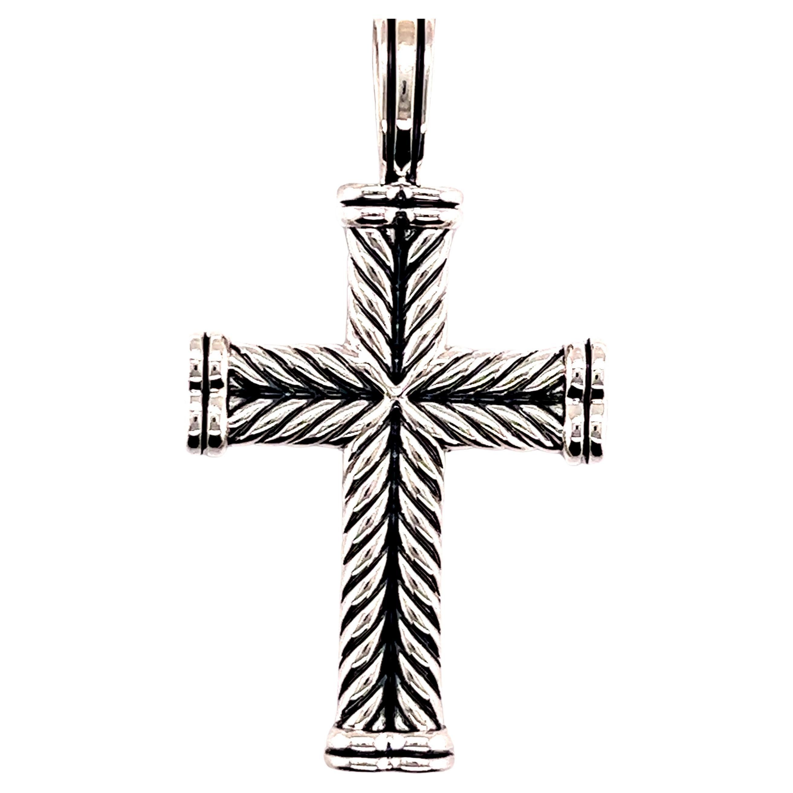 David Yurman Estate Chevron Cross Sterling Silver 8.6 Grams For Sale at ...