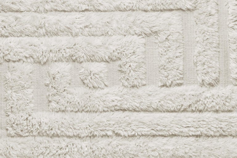 Handwoven Shaggy Labyrinth Wool Rug White Medium For Sale at 1stDibs