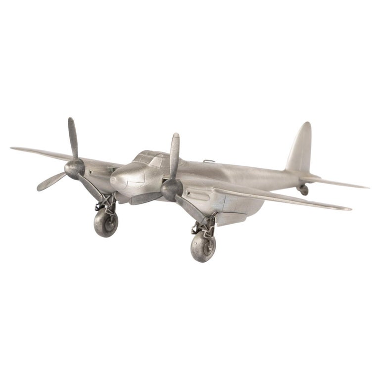 De Havilland Mosquito model, made by the Danbury Mint for the RAF ...