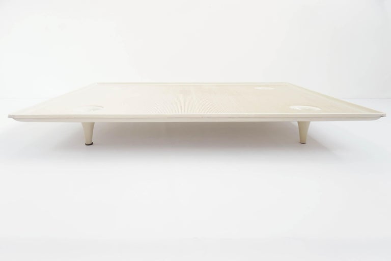 De Sede Black Leather Mattress and Large Day Bed Mod. Stapelbett Swiss ...