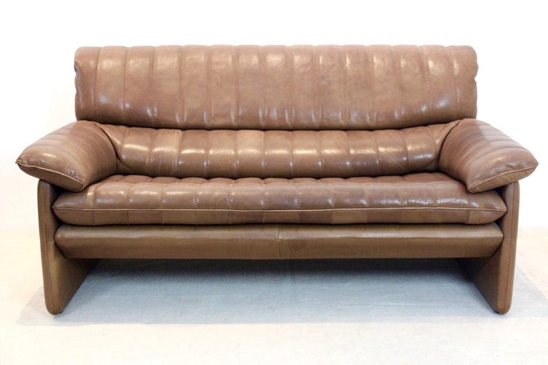 De Sede DS-86 Two-Seat Sofa in Soft Thick Brown Neck Leather at 1stDibs