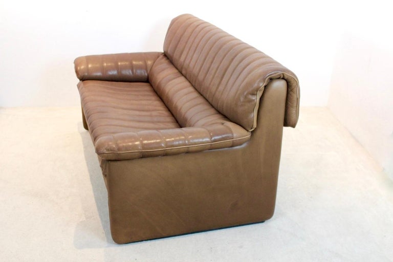 De Sede DS-86 Two-Seat Sofa in Soft Thick Brown Neck Leather at 1stDibs