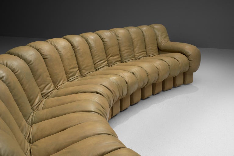 De Sede 'Snake' DS-600 Non Stop Sofa in Beige Leather and Suede For ...