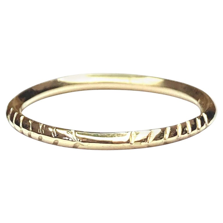 Deborah Murdoch 18 Karat Yellow Gold Herringbone Ring For Sale at 1stDibs