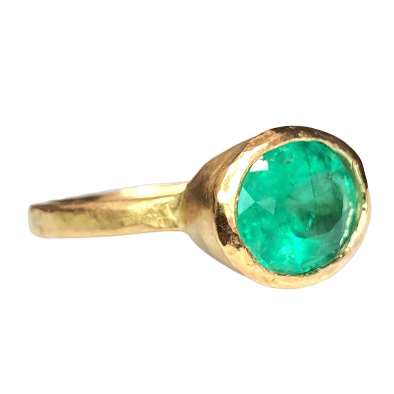 Deborah Murdoch 18 Karat Yellow Gold Oval 1.94ct Green Emerald Ring For ...
