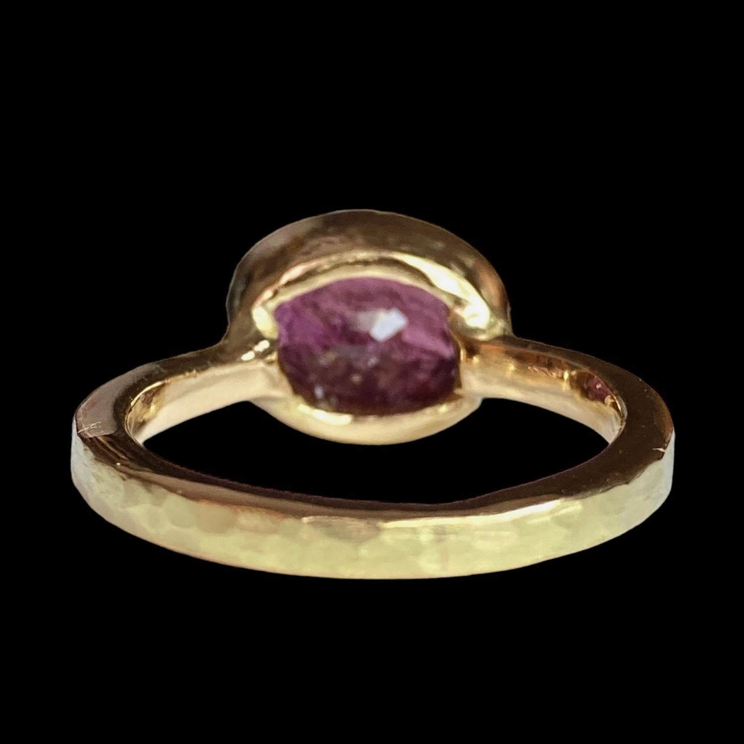 Deborah Murdoch 18 Karat Yellow Gold Oval 2.82 Carat Pink Sapphire Ring ...