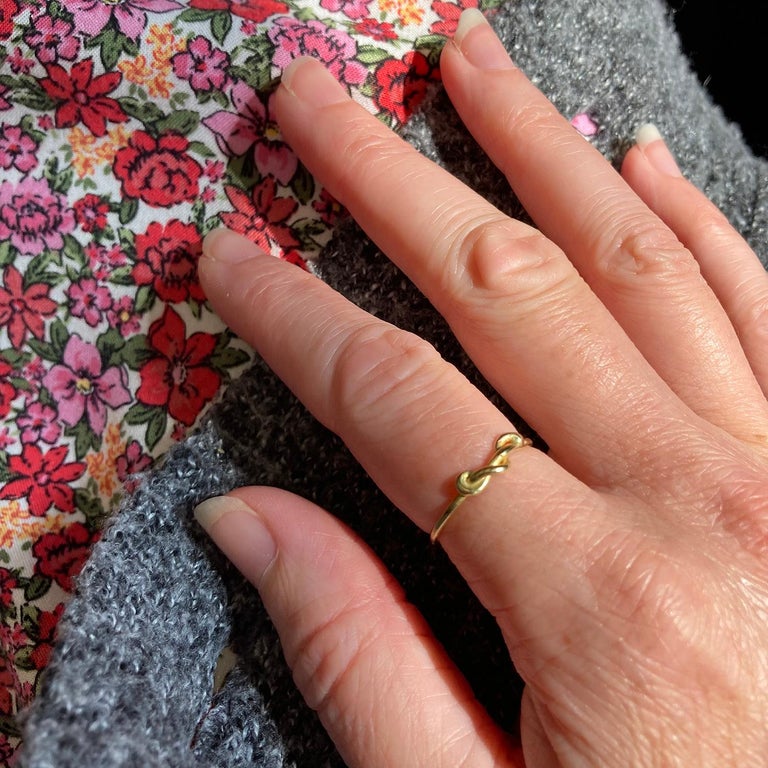 Deborah Murdoch 18 Karat Yellow Gold Oval Green Emerald Love Knot Ring ...