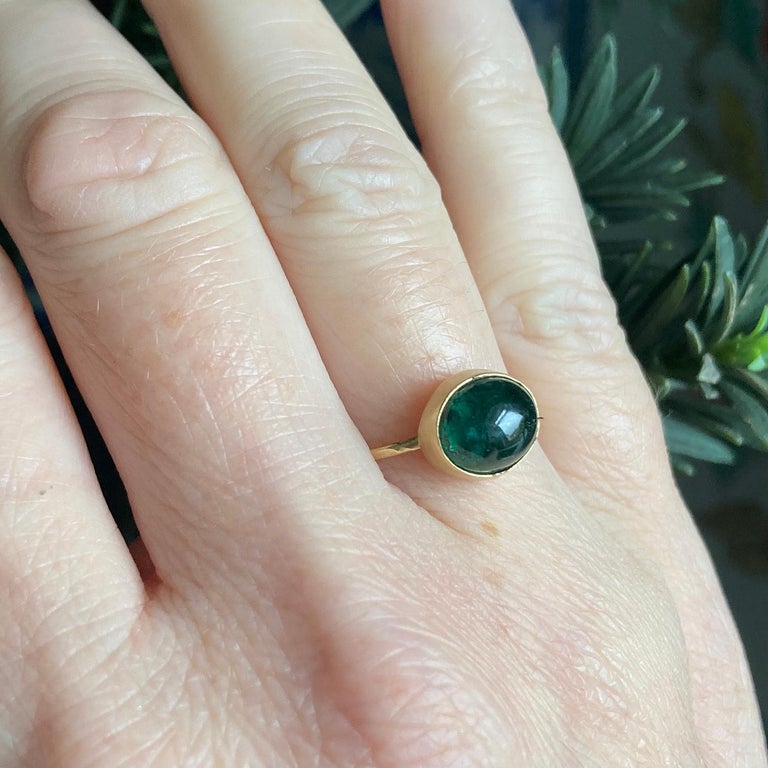 Deborah Murdoch 18 Karat Yellow Gold Oval Green Emerald Love Knot Ring ...