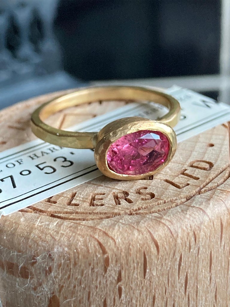 Deborah Murdoch 18 Karat Yellow Gold Oval Pink Tourmaline Ring For Sale ...