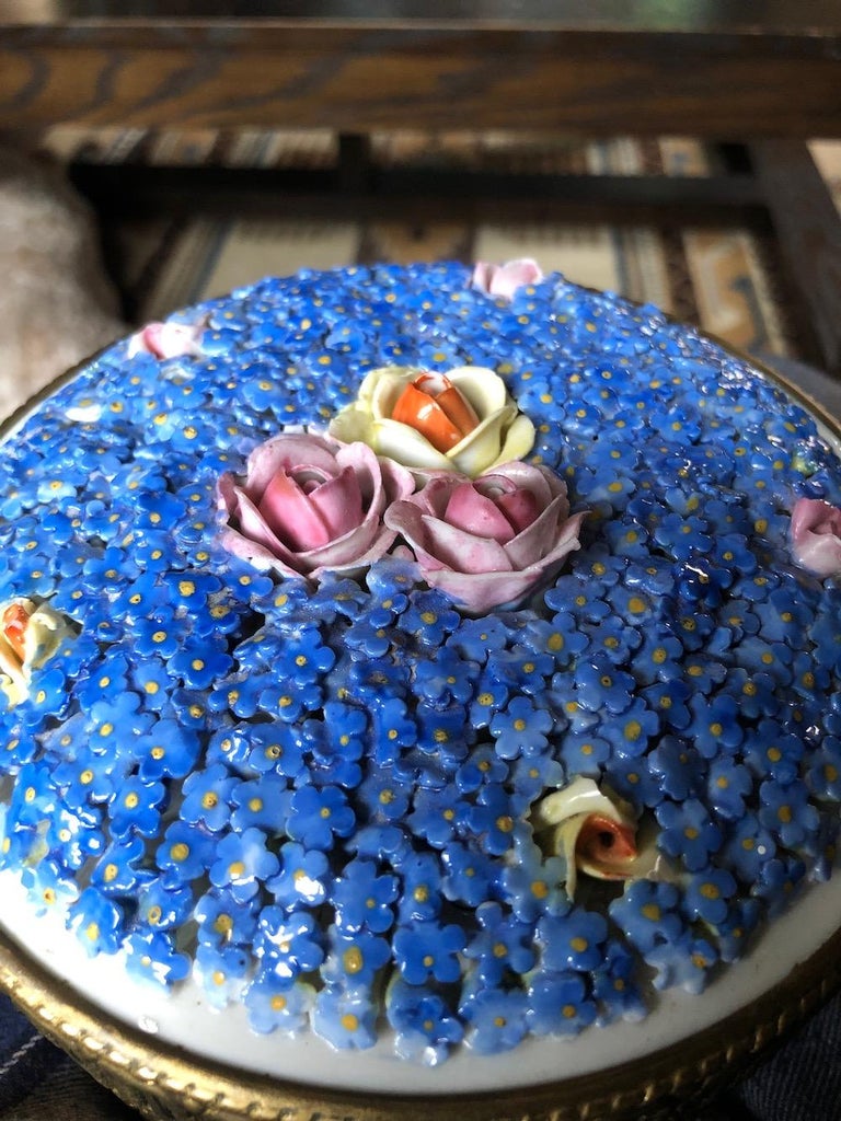 Decorated Porcelain Covered Forget-Me-Not Porcelain Box at 1stDibs ...