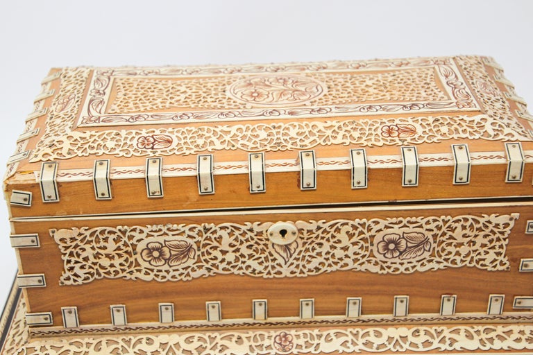 Decorative Anglo-Indian Mughal Style Overlay Footed Box at 1stDibs ...