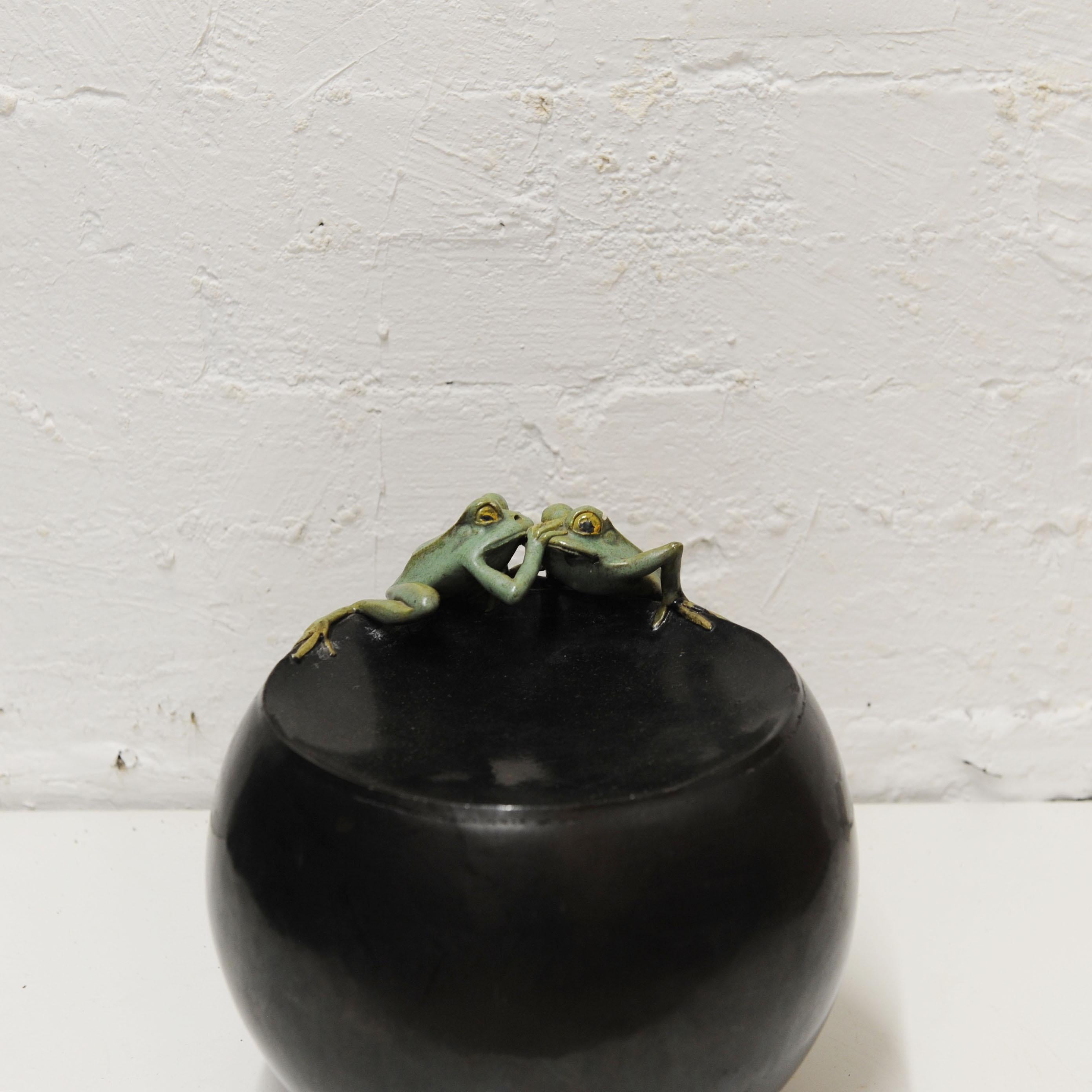 Decorative Kissing Green Frogs Ceramic Sculpture, 1970s For Sale at 1stDibs