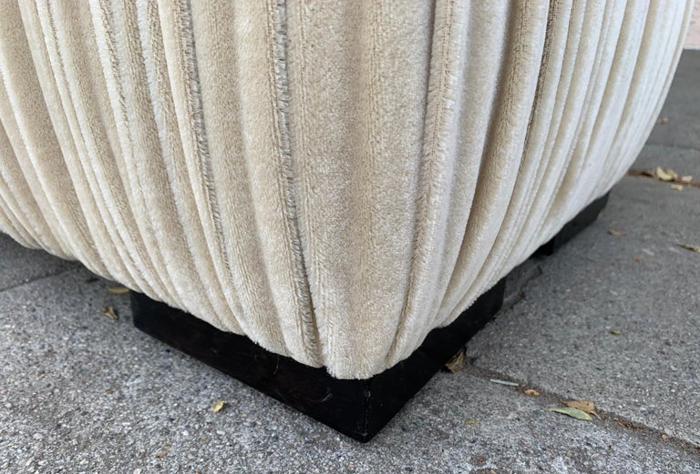 Deep Tufted Bench Upholstered in Cream Mohair For Sale at 1stDibs