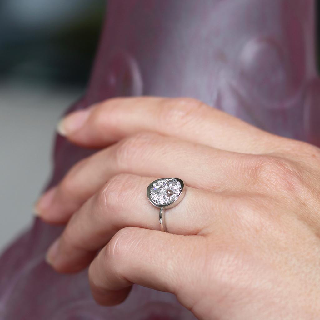 DEGVVS Rose-Cut and DEGVVS Brilliant-Cut Diamond Platinum Mosaic Pave ...