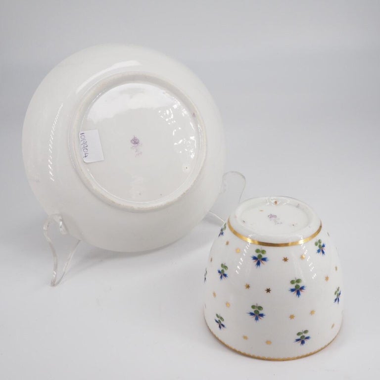 Derby Beaker and Saucer, Cornflower Pattern #100, c. 1790 For Sale at 1stDibs