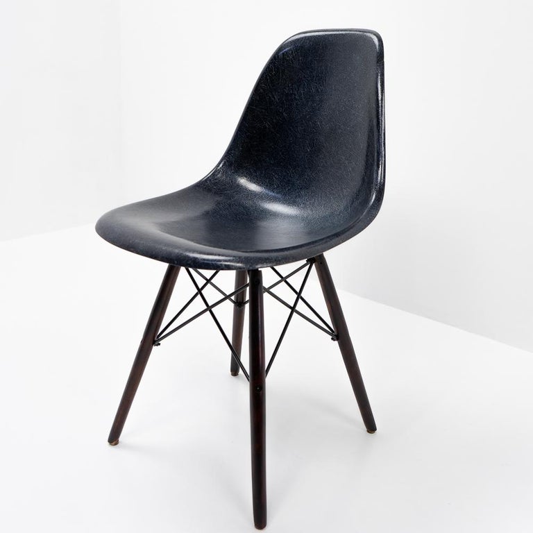 Design Classic Eames DSW Fiberglass Chairs, Set of Eight, 1970s at 1stDibs