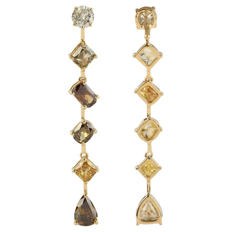 Designer Dangle Diamond Earring in 18k Yellow Gold For Sale at 1stDibs