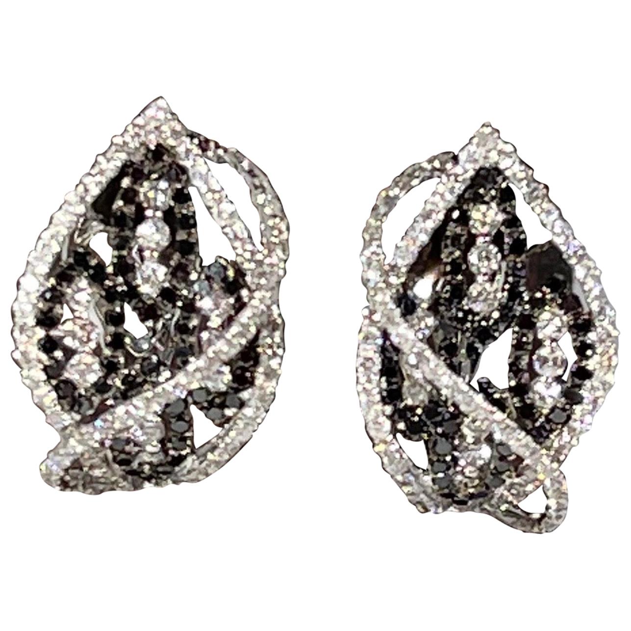 14 K Gold Omega Back Earrings - 20 For Sale on 1stDibs | 14k gold omega ...