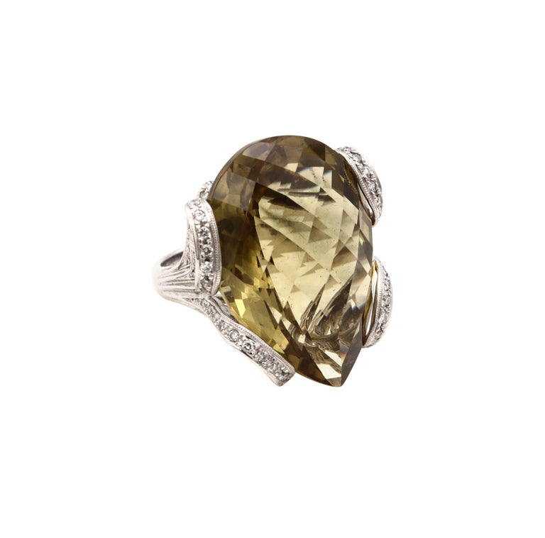 Designer Modern Cocktail Ring In18Kt Gold With 41.44 Cts Diamonds And ...
