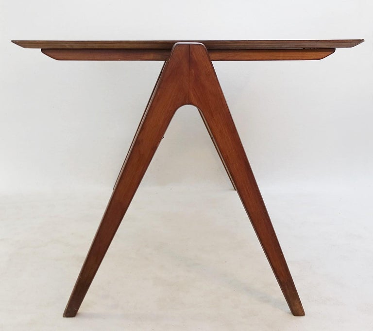 Desk Table by Robin Day, England, 20th Century For Sale at 1stDibs