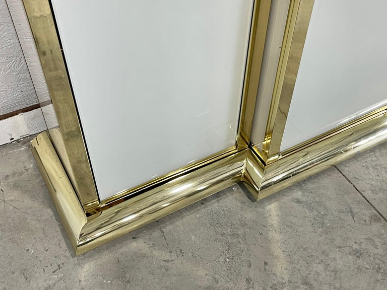 DIA Design Institute America Brass Vitrine Display Case For Sale at 1stDibs