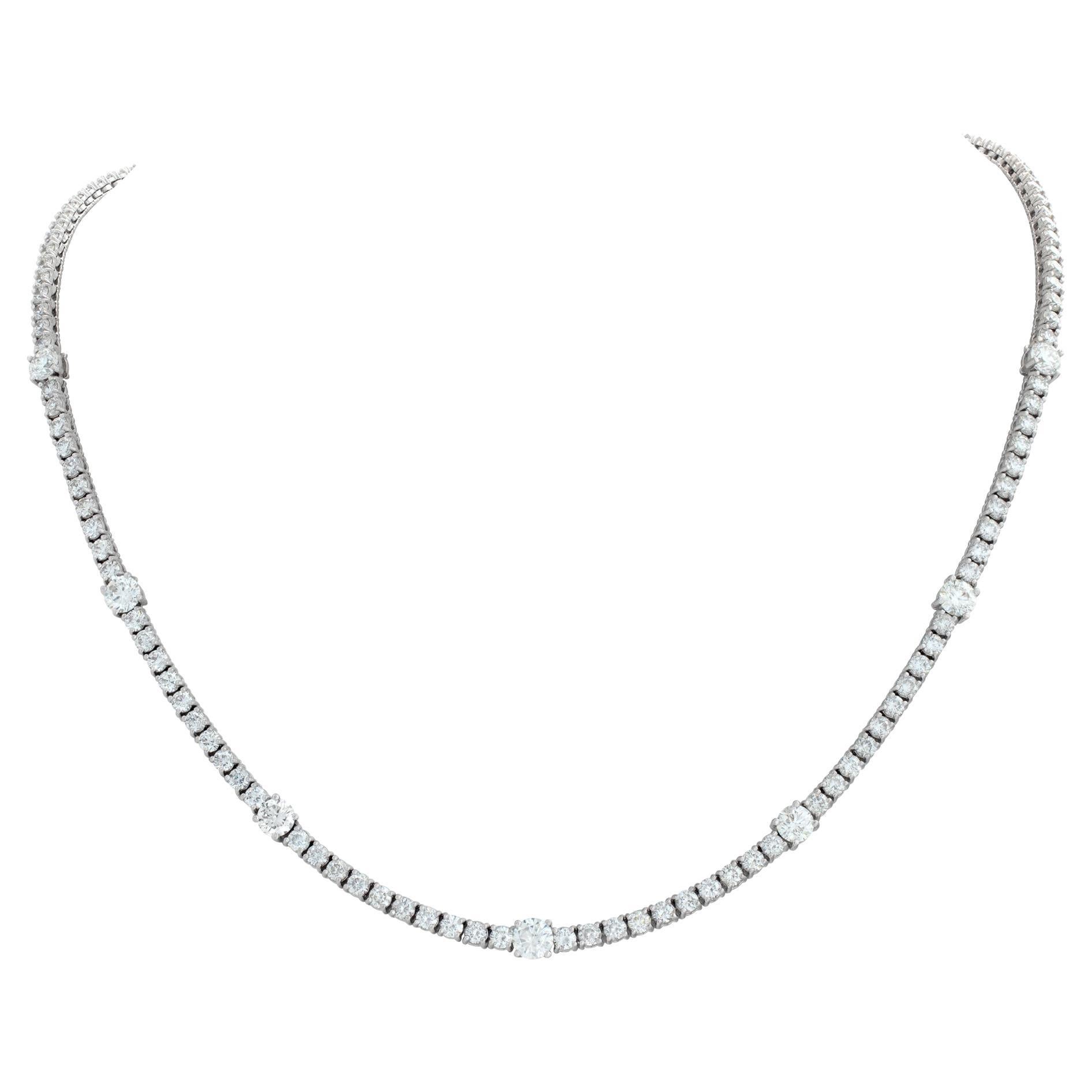 Diamond 18k White Gold Line Necklace For Sale at 1stDibs