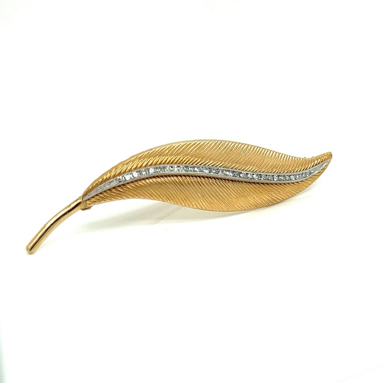 Diamond and 14K Yellow Gold Leaf Brooch For Sale at 1stDibs