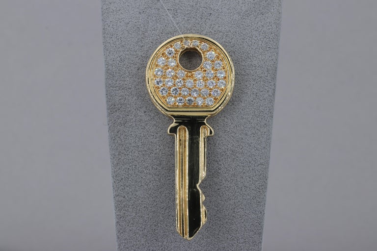 Diamond and 18 Karat Yellow Gold Key Pendant For Sale at 1stDibs
