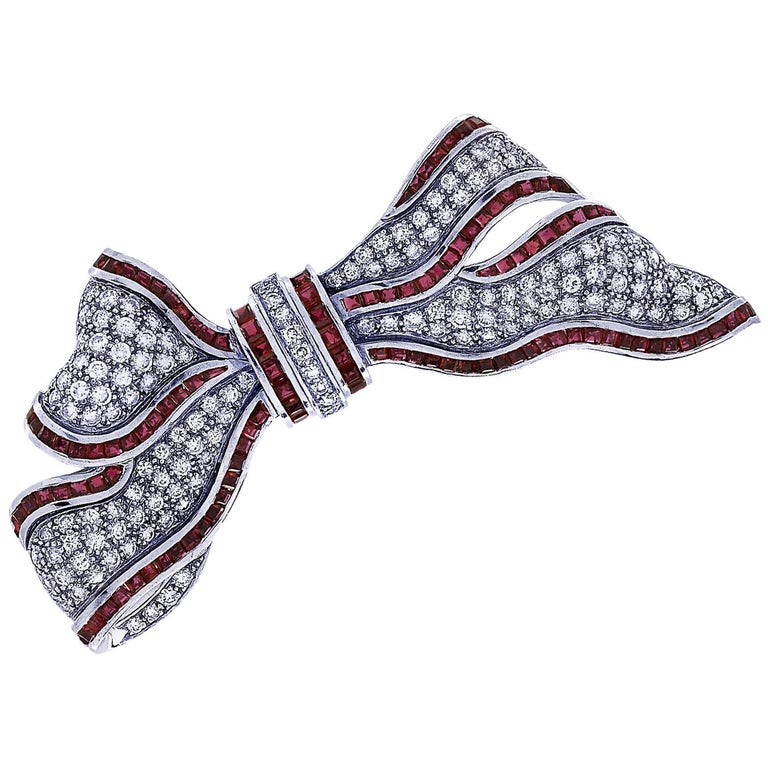 Diamond and Ruby Bow Brooch Pin For Sale at 1stDibs