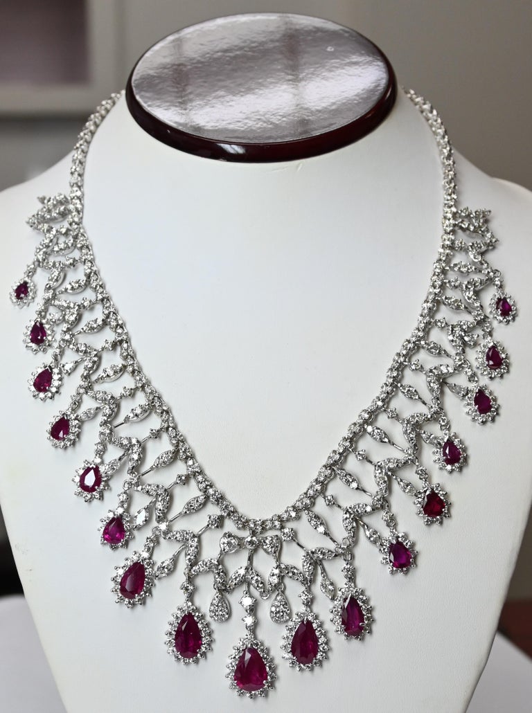 Diamond and Ruby Necklace For Sale at 1stDibs
