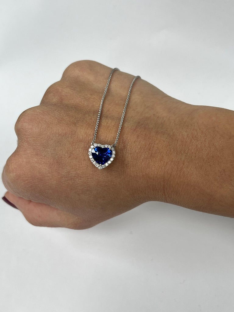 Diamond and Sapphire Heart Shaped Pendant For Sale at 1stDibs