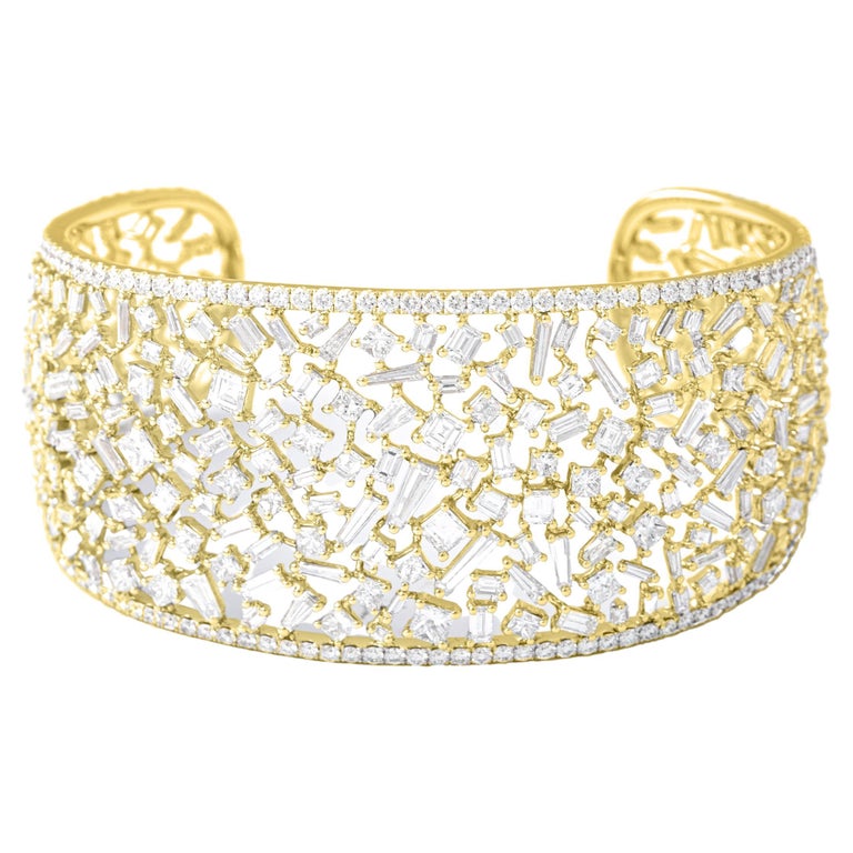 Diamond and Yellow Gold Bangle For Sale at 1stDibs