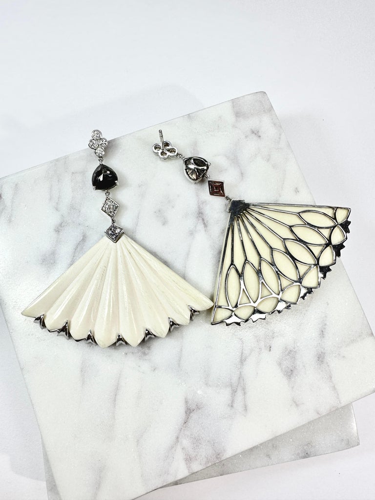18k White Gold Argyle Blue Diamond Black Diamond Bone Fan Earrings For ...