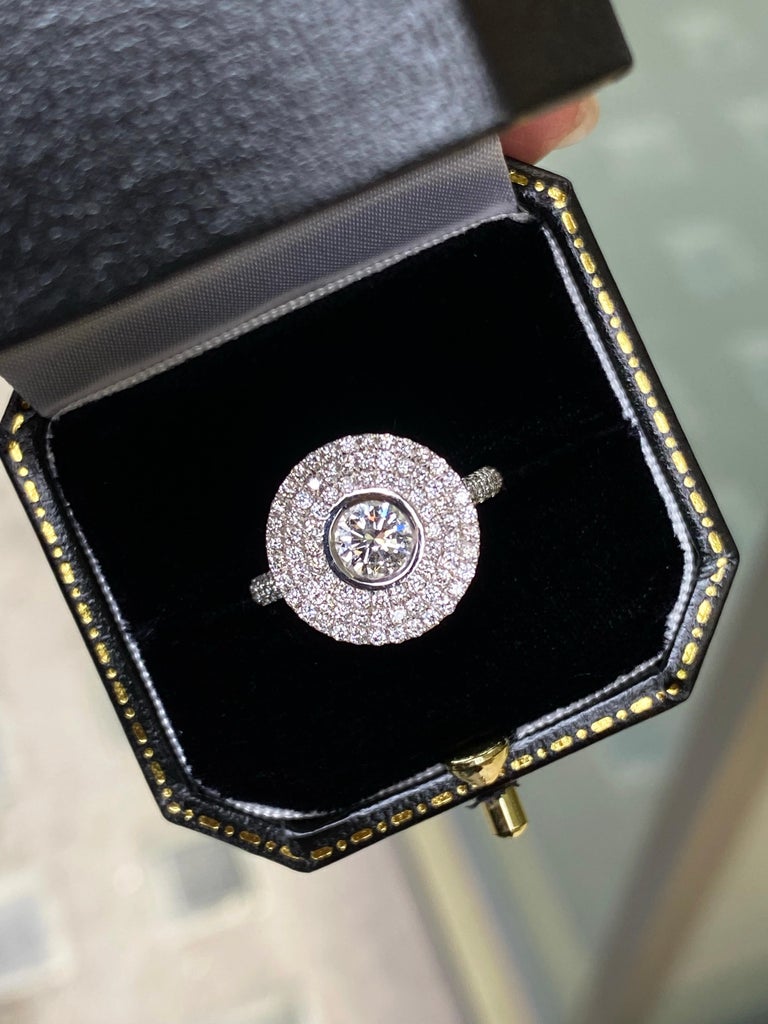 Diamond Cluster 14 Carat White Gold Disc Dress Ring For Sale at 1stDibs