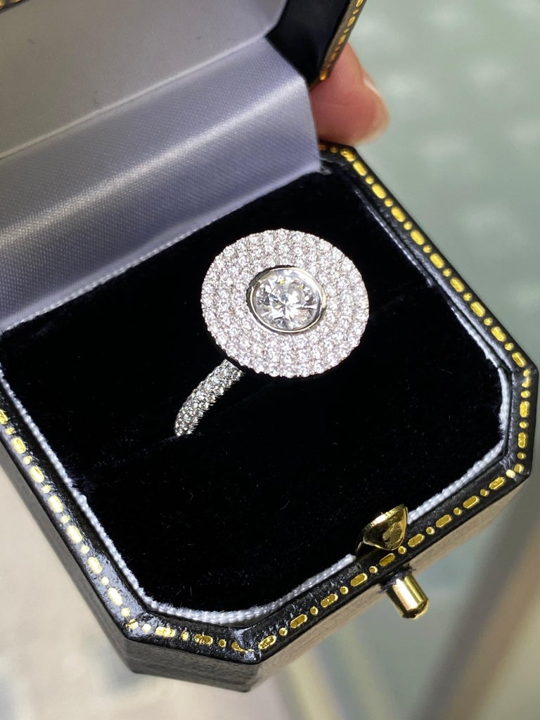 Diamond Cluster 14 Carat White Gold Disc Dress Ring For Sale at 1stDibs