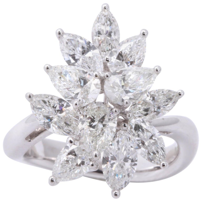 Diamond Cluster Ring For Sale at 1stDibs