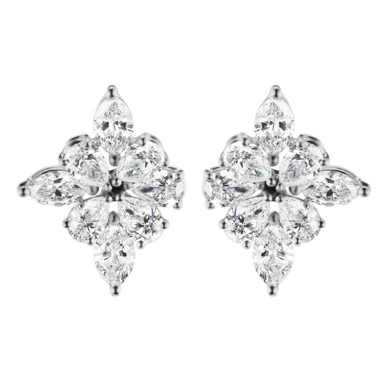 Diamond Cluster Stud Earrings For Sale at 1stDibs