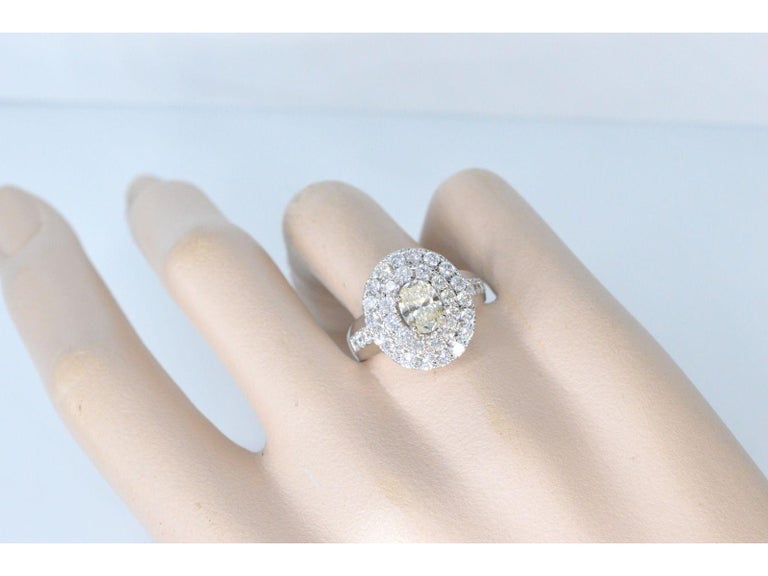 Diamond Cocktail Ring in White Gold For Sale at 1stDibs