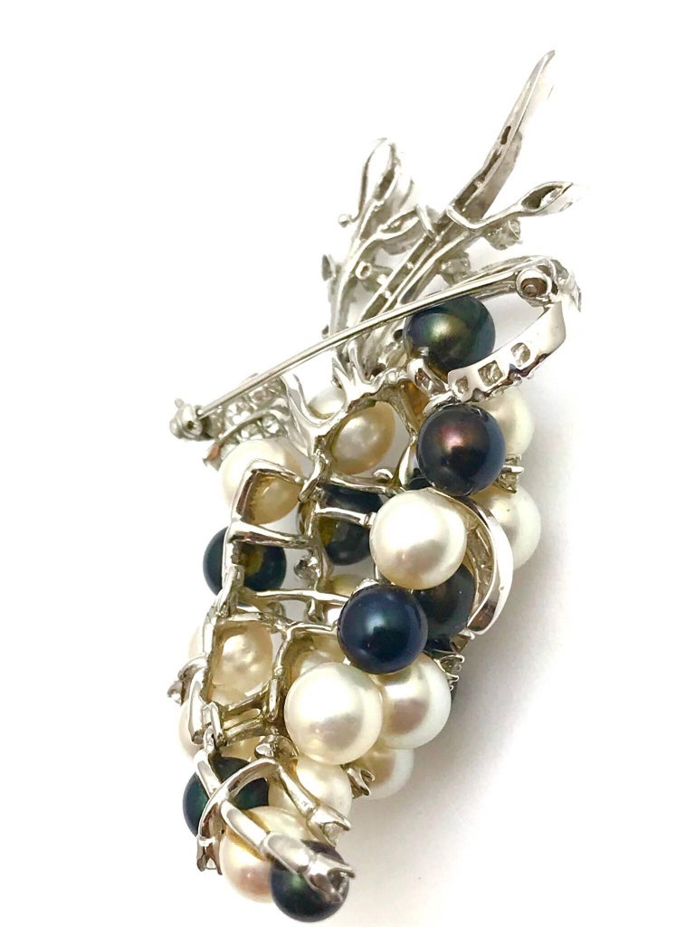 Diamond Cultured and Tahitian Pearl Hanging Grapes White Gold Pendant ...