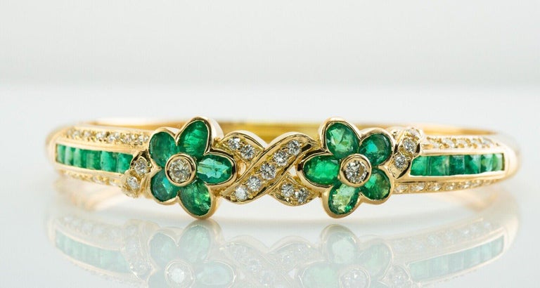 Diamond Emerald Bracelet Flower Bangle Vintage 18K Gold For Sale at 1stDibs
