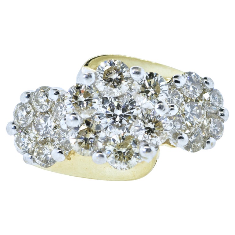 Diamond Floral Motif Ring For Sale at 1stDibs